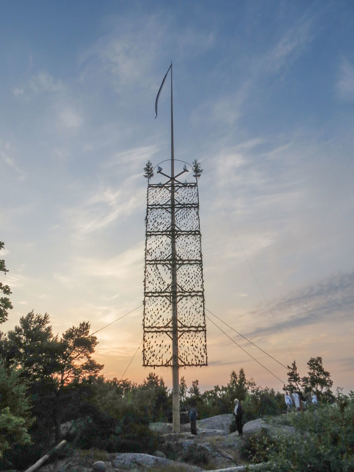 Midsommarstänger och midsommarfirande - Visit Houtskär